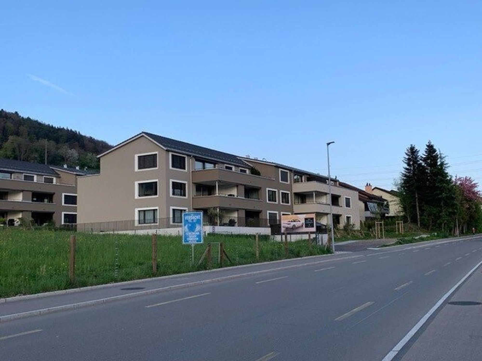 Moderne Wohnung an sonniger Lage, Zürcherstrasse 49b (Haus A), CHF 2990