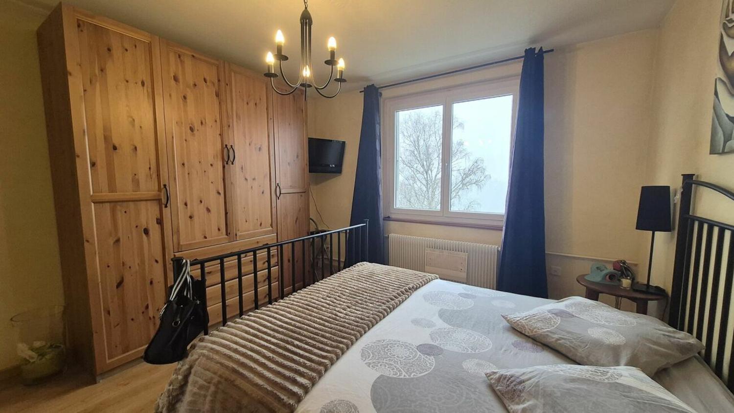 Splendide appartement de 6 pièces avec p..., Bourg-Dessous 65, CHF 1450