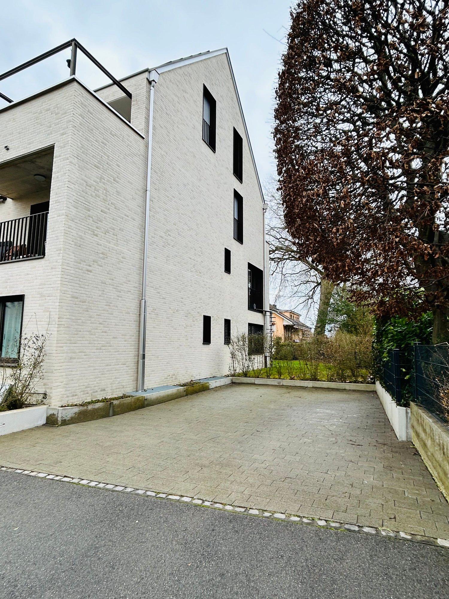 Parkplatz an der C.F.Meyer-Strasse 43 in Basel