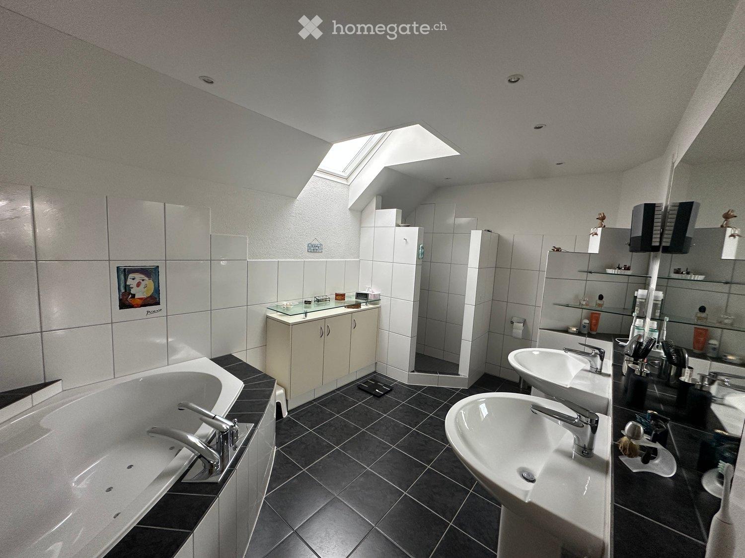 Charmantes 4.5-Zimmer-Doppeleinfamilienh..., Hengelweg 18, CHF 2950