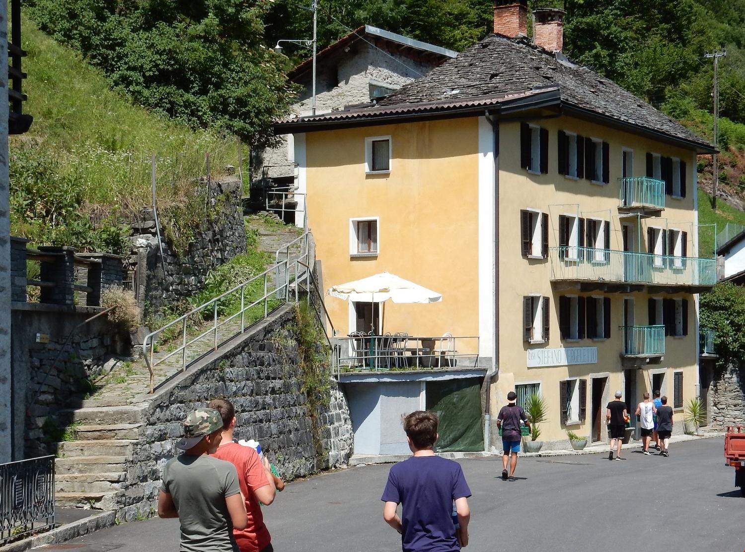 Gästehaus "Casa Stefano" in Vergeletto T..., Hauptstrasse, CHF 425000 ...