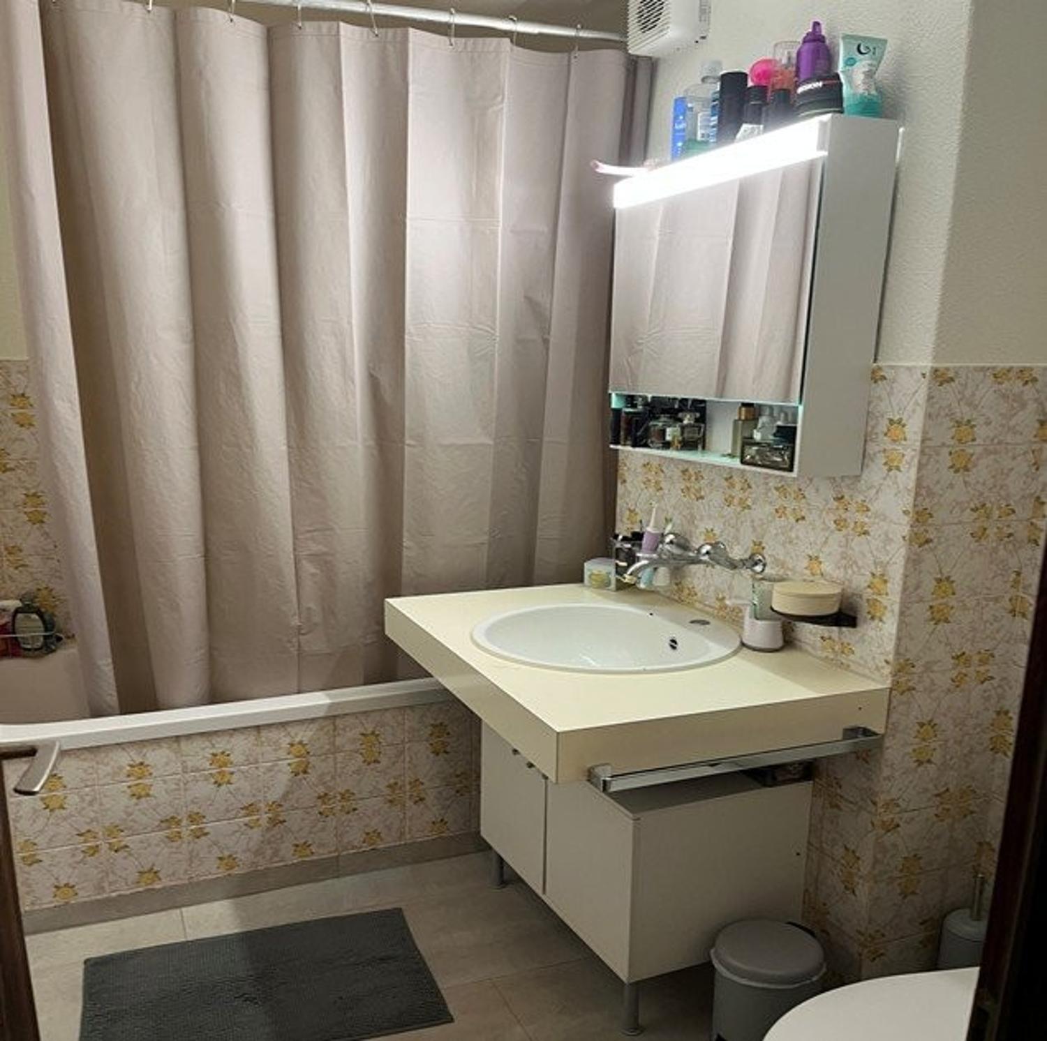 gemütliche 2.5-Zimmerwohnung mit Balkon, Bachstrasse 15, CHF 1220