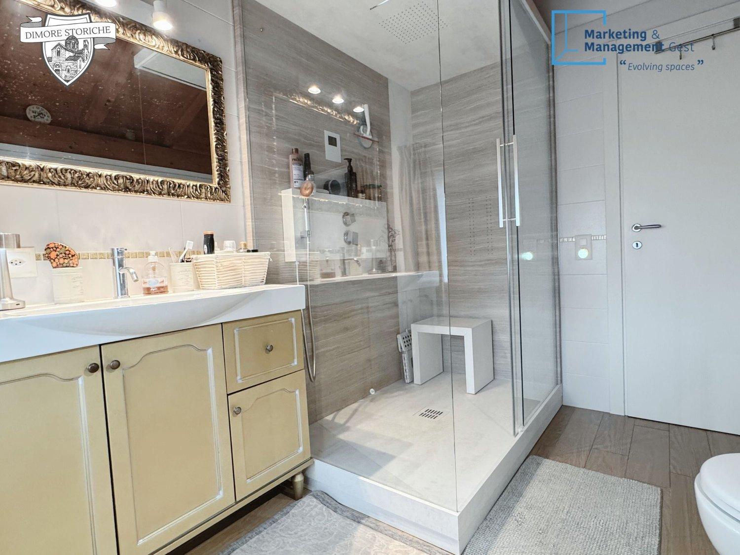 5.5 LOC. DUPLEX DI CHARME AMPIO, SILENZI..., Via ai Portici 2, CHF 2950