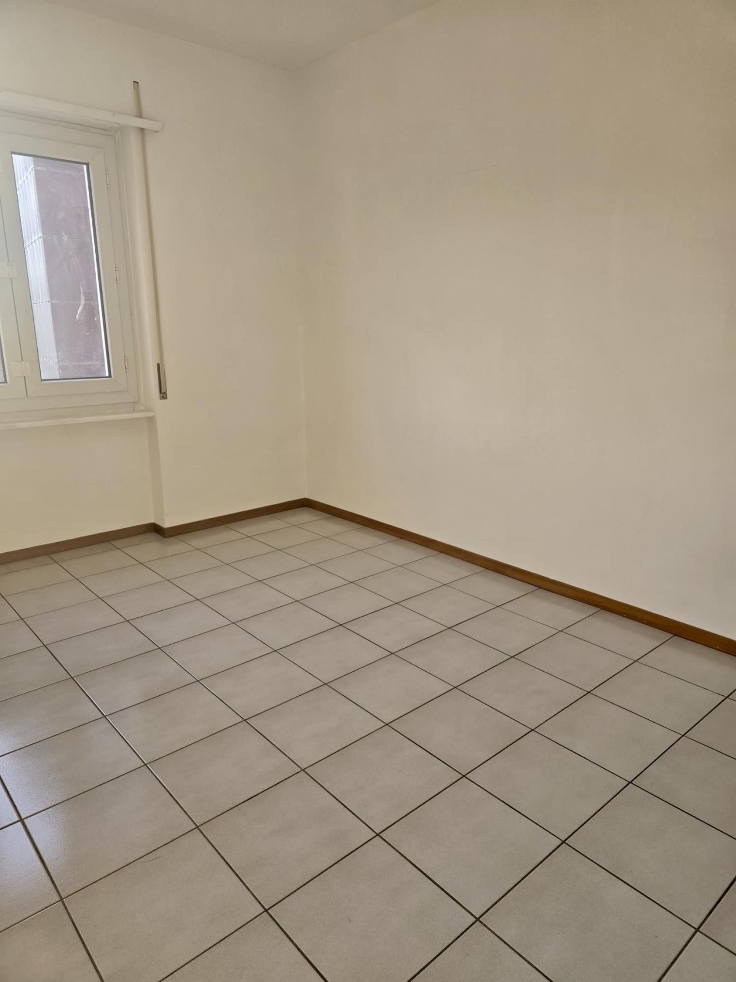 CHIASSO - AFFITTASI APPARTAMENTI 3.5 LOC..., via ai Crotti 2, CHF 1040