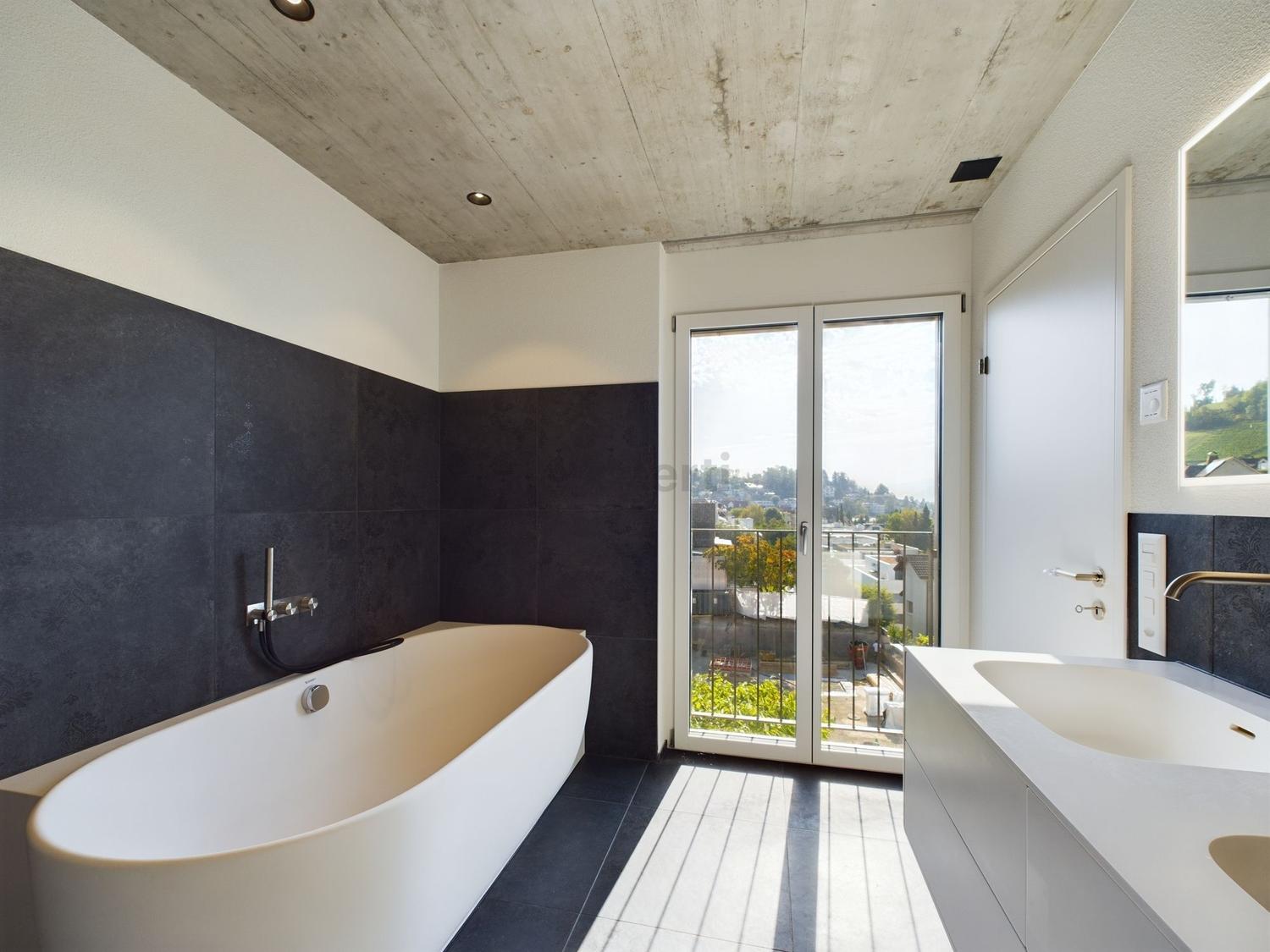 Atemberaubende 4.5 Zimmer-Attikawohnung mit herrlicher Berg- und Seesicht in Stäfa