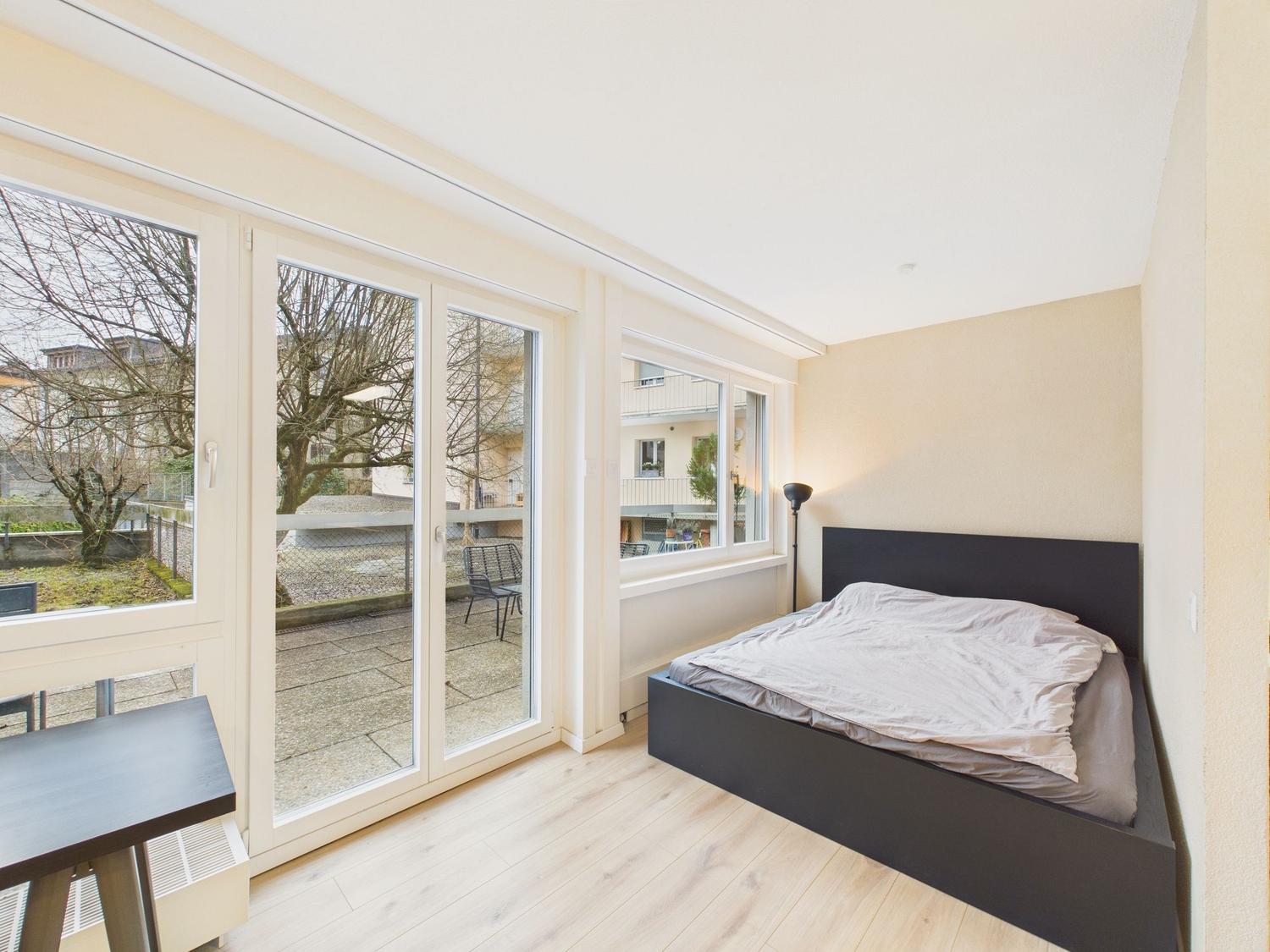 Ruhige 1.5-Zimmer Wohnung mit praktischem Parkplatz, Zürich