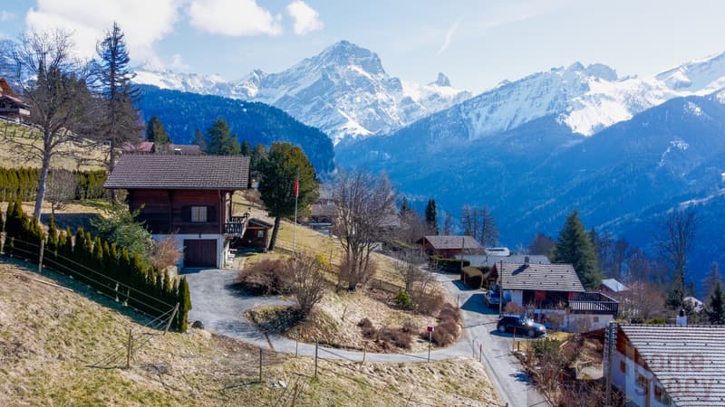 Chalet avec vue panoramique à Gryon, com..., Chemin des Râpes 16, CHF ...
