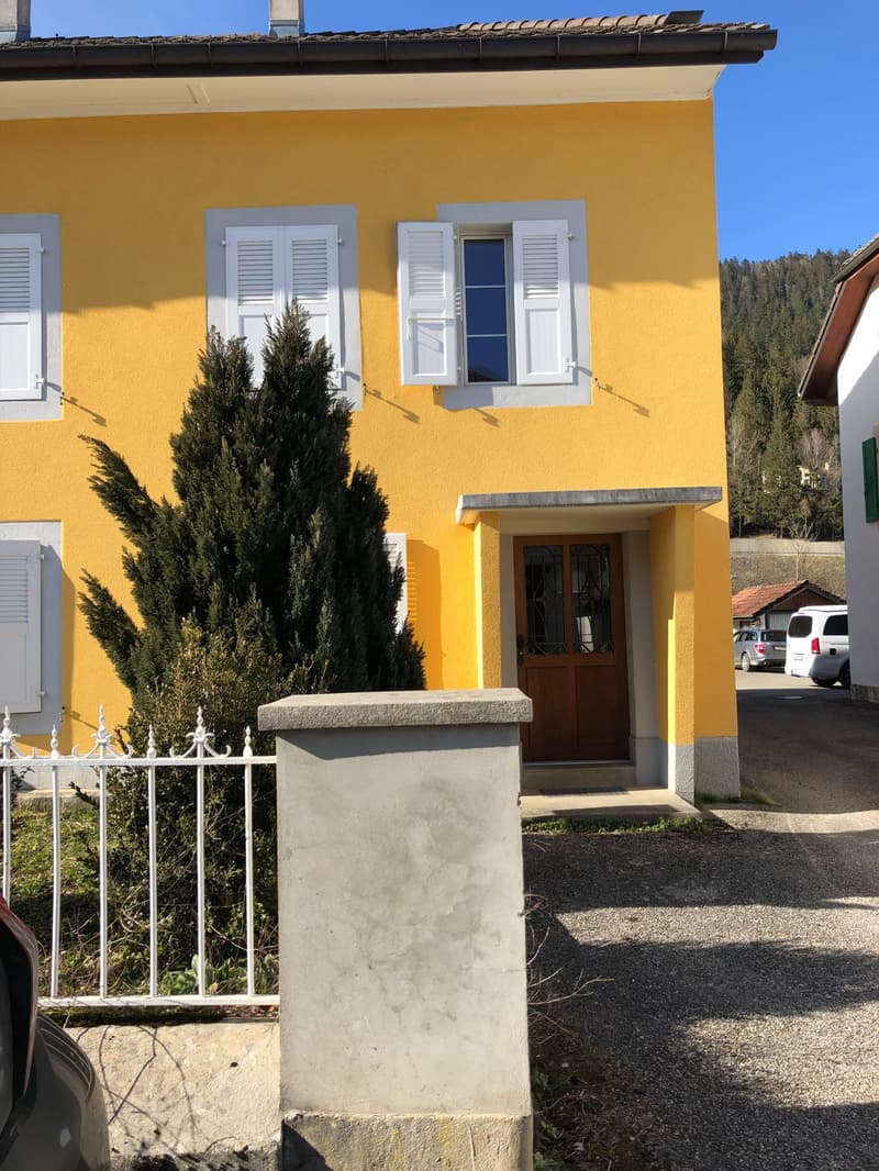 Triplex 4 pce, entrée indépendante avec ..., Quarre 6, Boveresse, CHF ...