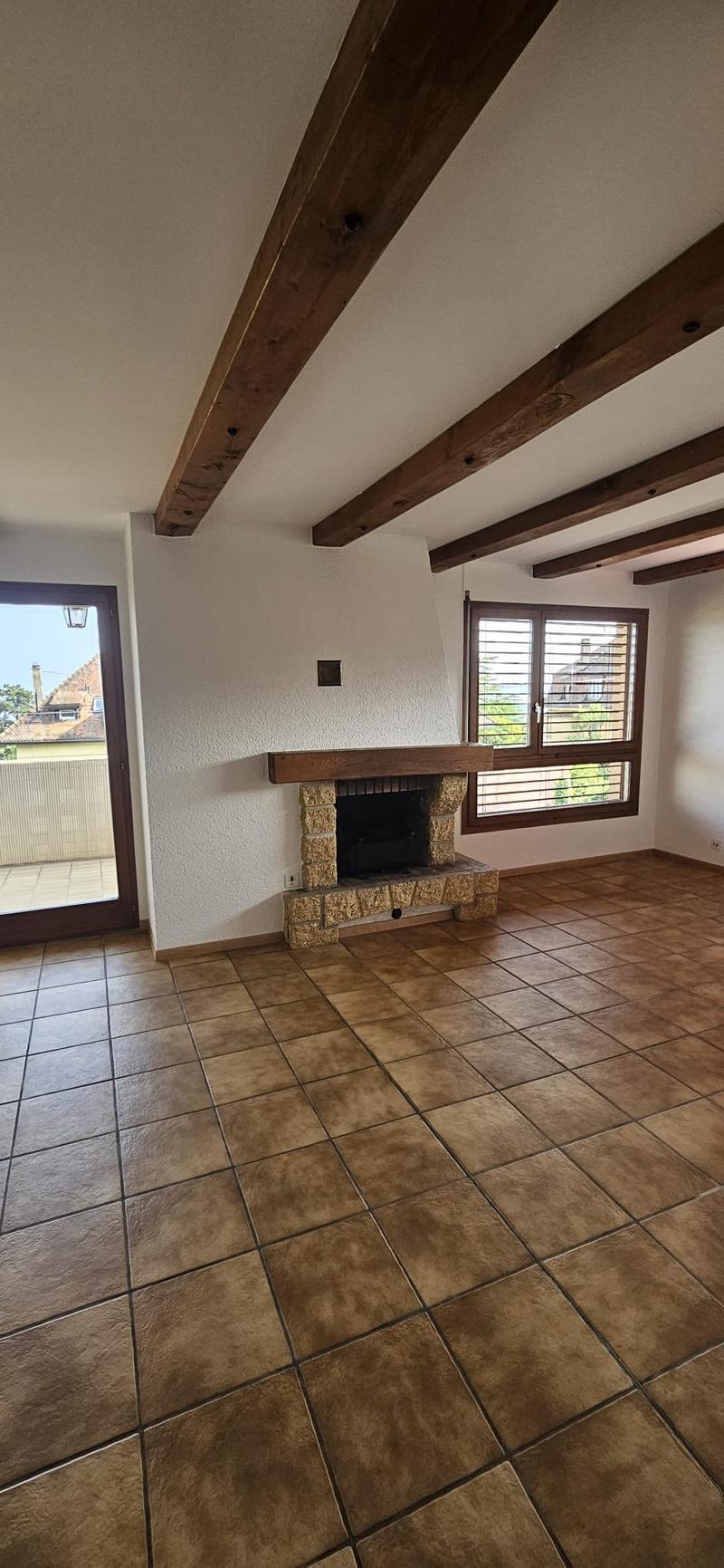 Grand appartement de 4.5p rénové avec vu..., Route de Porcena 26, CHF ...