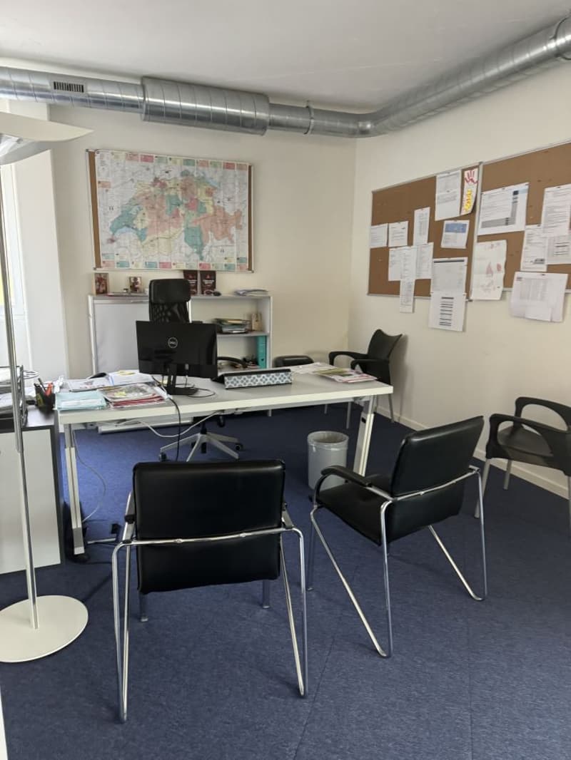 Belle surface commerciale à Puidoux