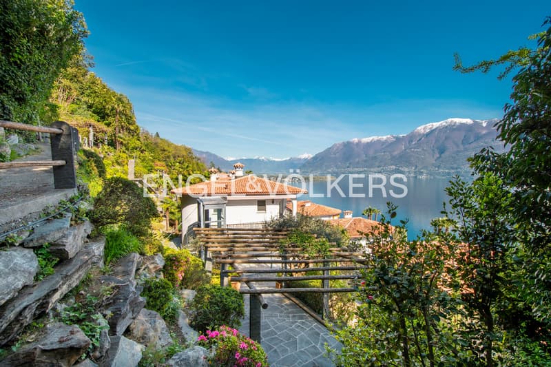 Villa Frank soleggiata con vista lago da sogno (94) | homegate.ch