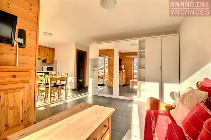 Studio à louer à l'année, Route des Bains 19, CHF 1030