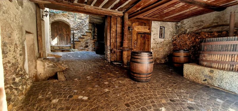 Maison de charme à vendre dans le Bourg médiéval de Saillon | homegate.ch