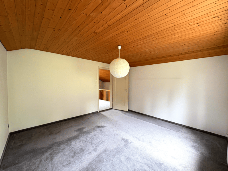 Einfamilienhaus mit zwei Baulandparzelle..., Dietrichweg 3, CHF 590000