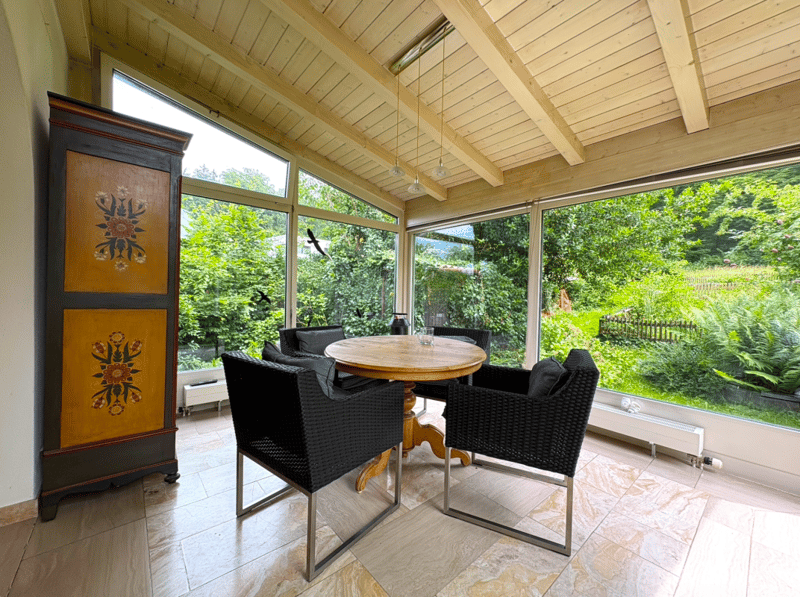 Einfamilienhaus mit zwei Baulandparzelle..., Dietrichweg 3, CHF 590000