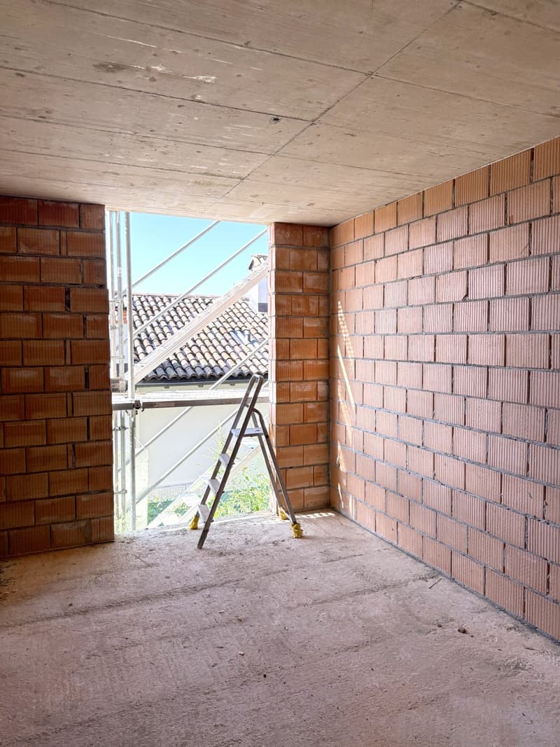 Nuovo 4,5 locali in stile moderno con veranda e ampio giardino privato