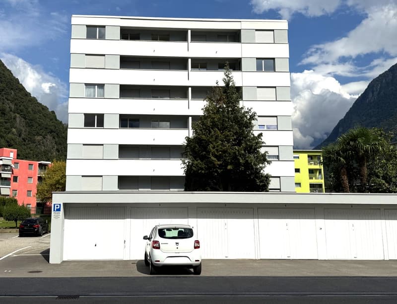 Ultimo piano 3,5 locali con terrazzo e vista aperta in stabile curato