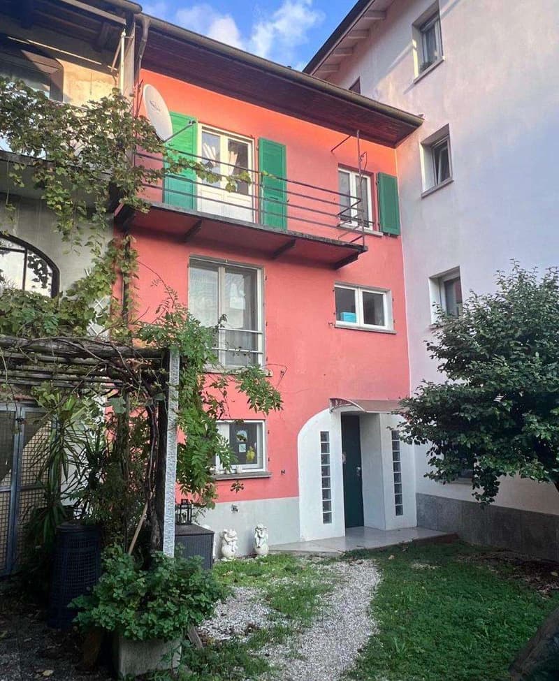 Casa monofamiliare con giardino e posteggio | homegate.ch