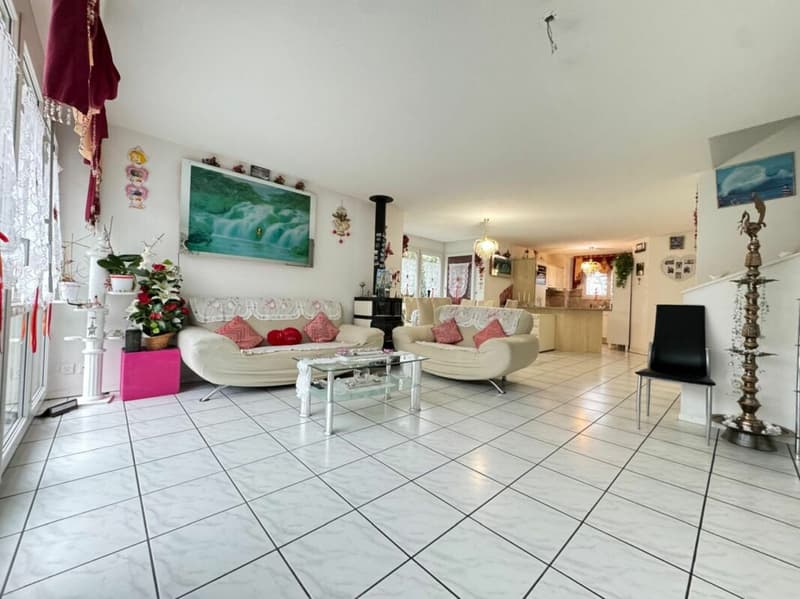 5.5 Zi. Doppeleinfamilienhaus an guter L..., Rosenstrasse 18B, CHF 2950