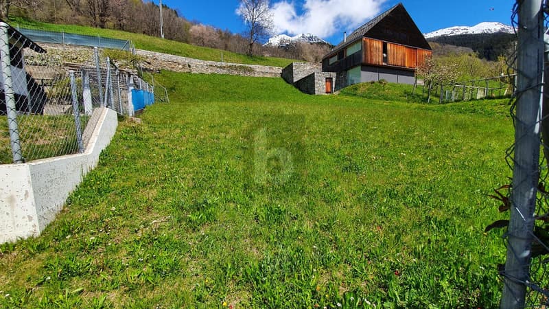 IN POSIZIONE SOLEGGIATA CON VISTA APERTA