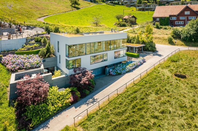 Traumhafte Luxus-Designer-Villa mit fantastischer Seesicht und Einliegerwohnung | homegate.ch