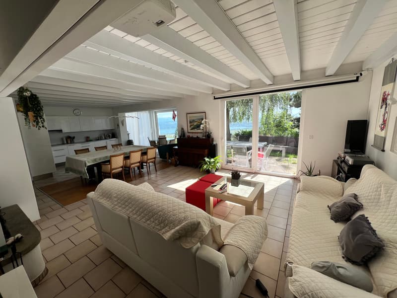 Charmante maison individuelle de 5.5 pièces avec piscine, vue ...