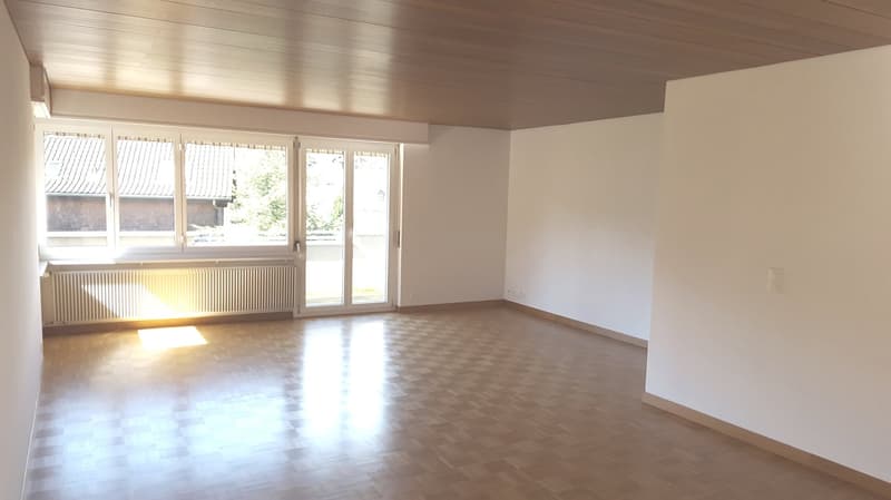 6 1/2 Zimmerwohnung mit 2 Eingängen ab T..., Helgengüetlistrasse 11 ...