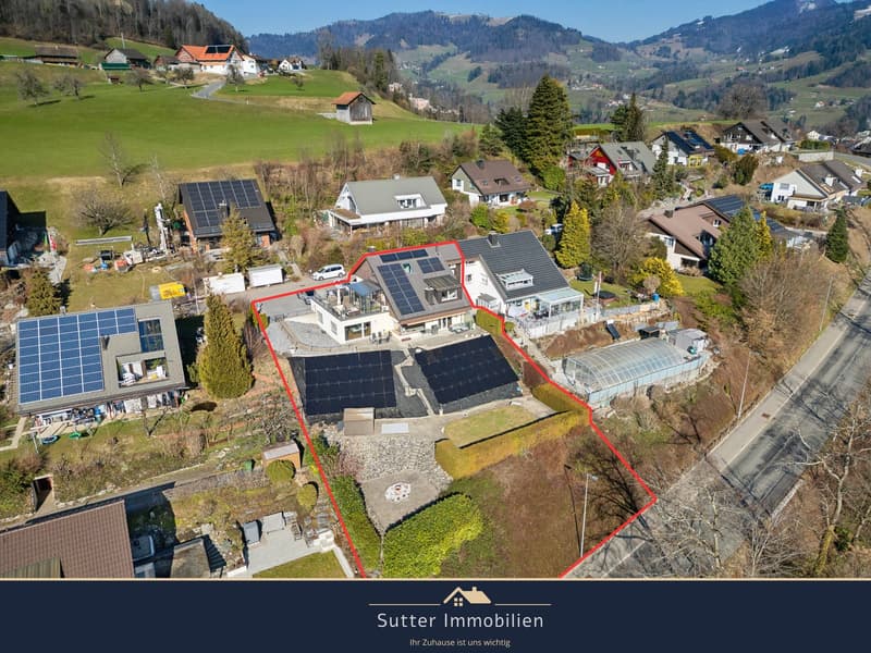 Attraktives Mehrgenerationenhaus mit Baulandreserve und Seesicht | homegate.ch